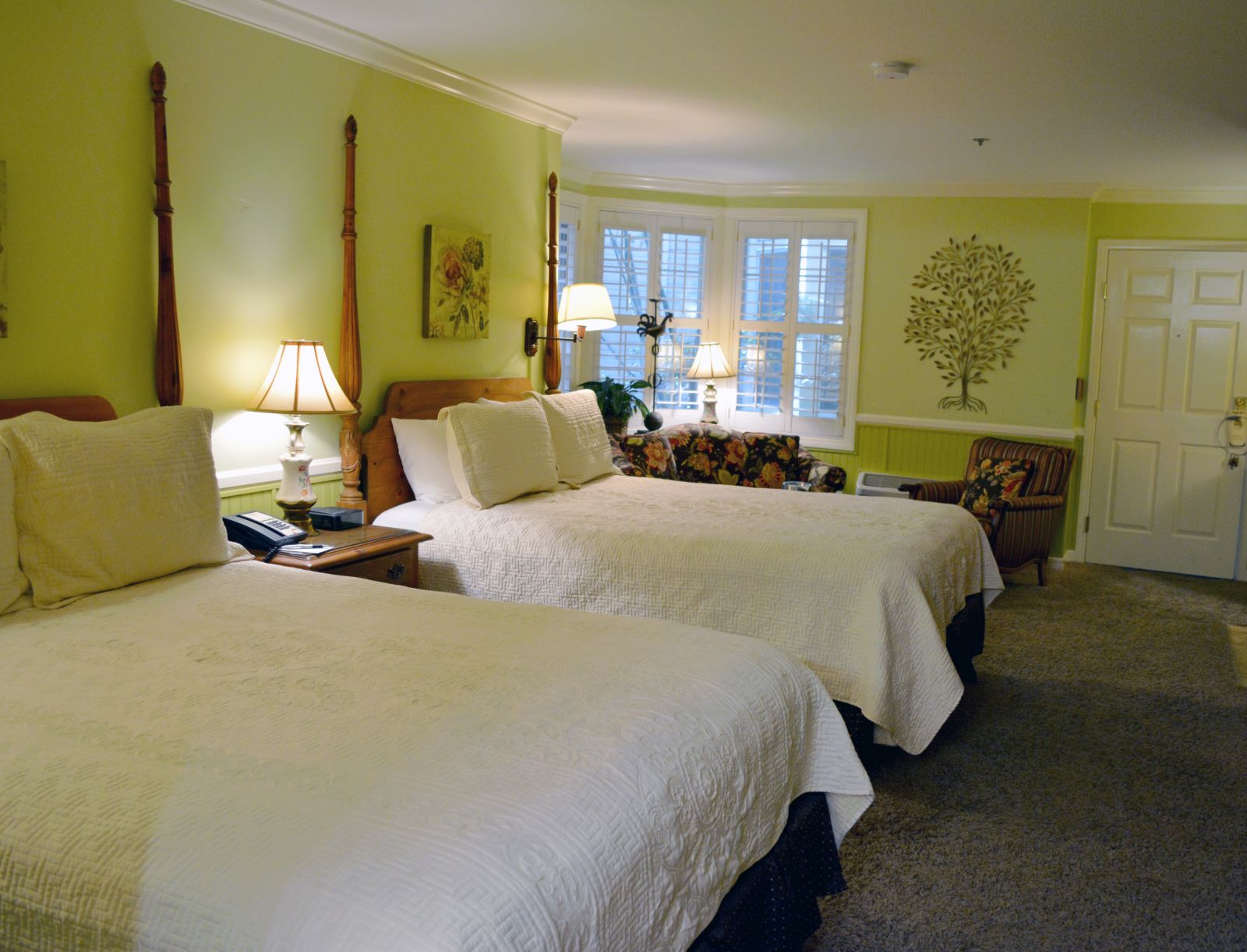 SLO Inn | Apple Farm Inn